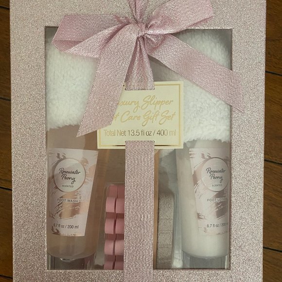 Bath & Body | Luxury Slipper Self Care Gift Set | Poshmark